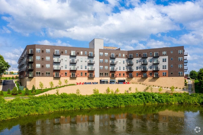 Lake Jonathan Flats Apartments - Chaska, MN | Apartments.com