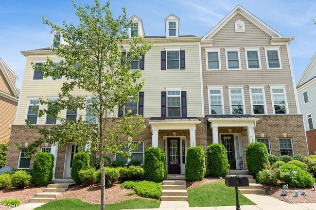 Venango Trails Apartments for Rent with a Walk-In Closet - Mars, PA ...