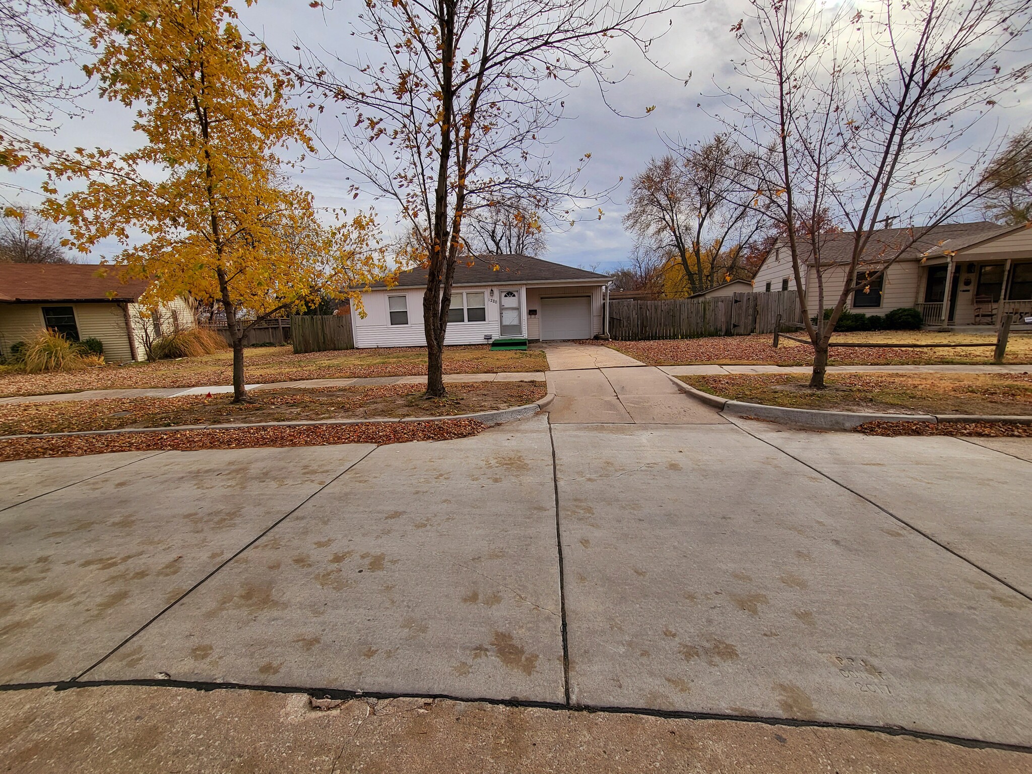 1220 Silverdale Ct, Wichita, KS 67218 - House Rental in Wichita, KS ...