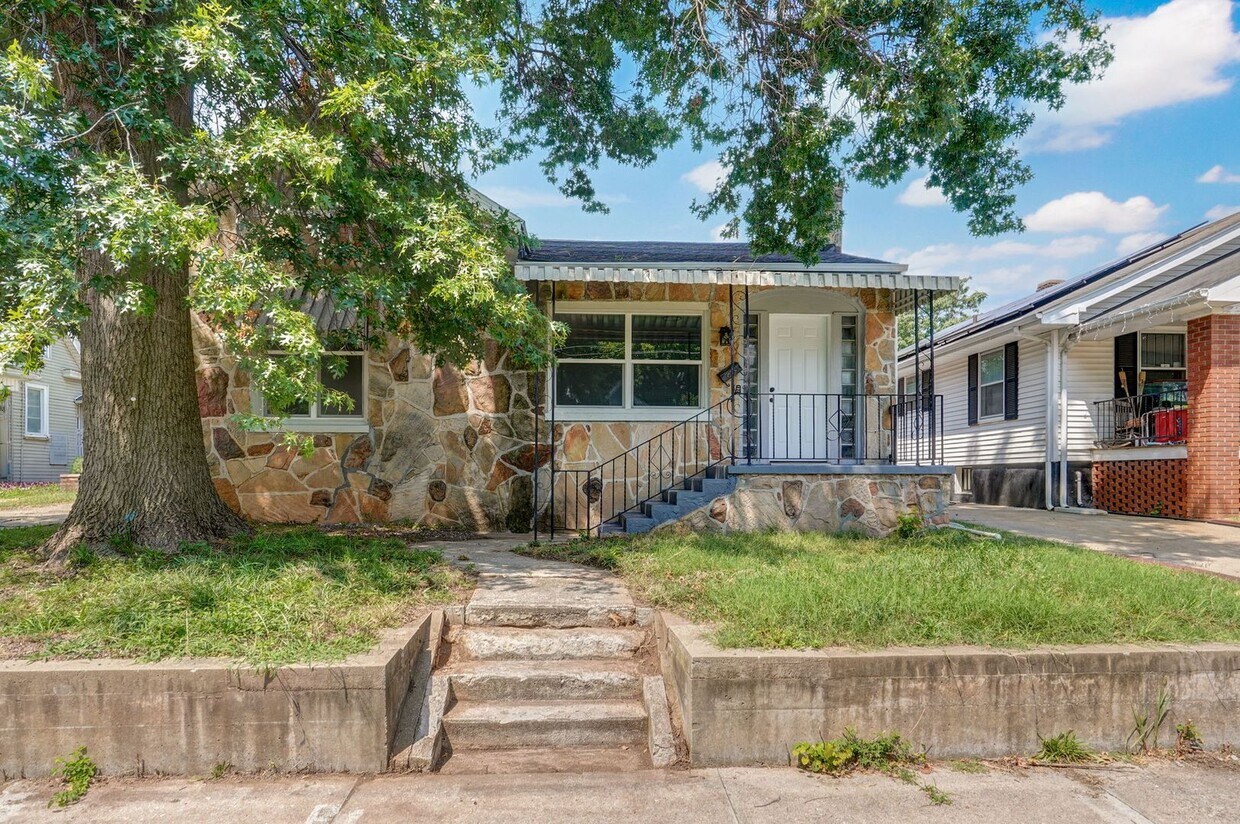 723 W Webster St, Springfield, MO 65802 - House Rental in Springfield ...
