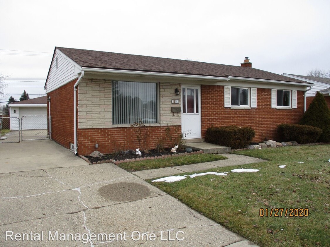 18041 13 Mile Rd, Fraser, MI 48026 - House Rental in Fraser, MI ...