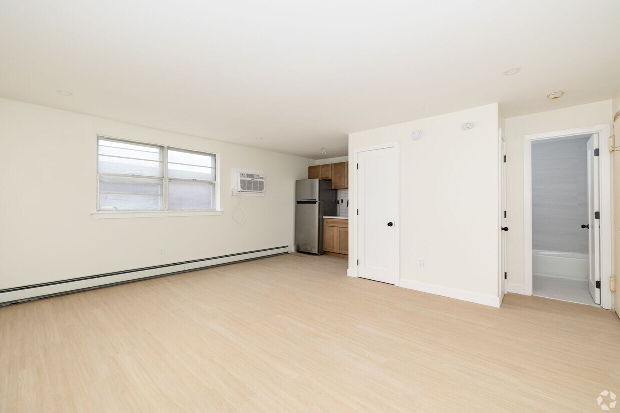 Tyson Arms Apartments - 921 Tyson Ave Philadelphia, PA 19111 ...