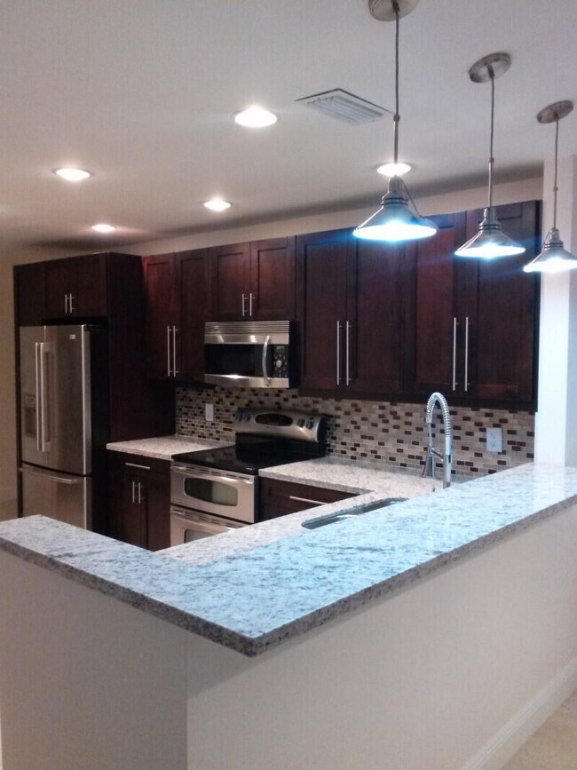 21648 Guadalajara Ave, Boca Raton, FL 33433 - Townhome Rentals in Boca ...