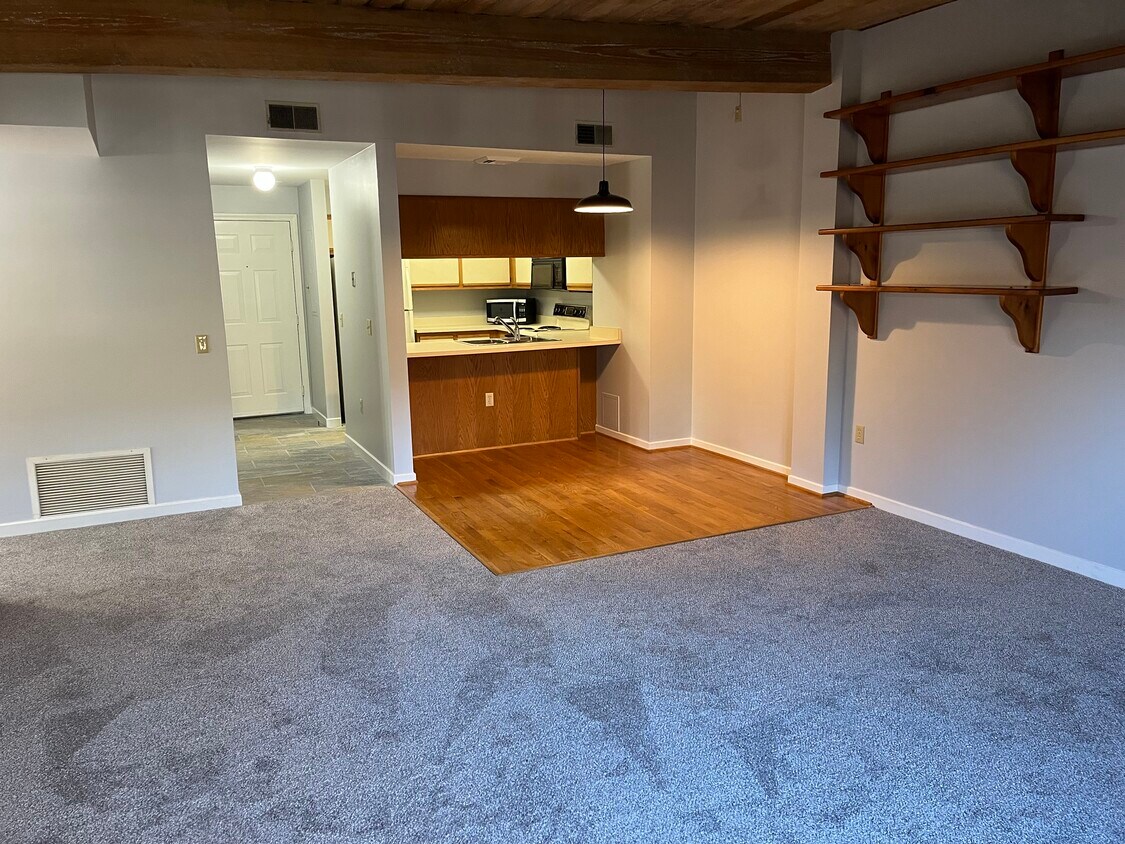 25 Higgins St Unit 25-204 Higgins Street, Smithfield, RI 02917 - Condo ...