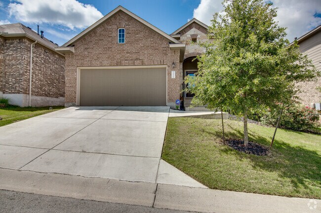 Ledge Stone Apartments for Rent with Extra Storage - Austin, TX - 1 ...