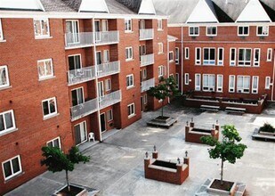 Britannia Commons Rentals - Meriden, CT | Apartments.com