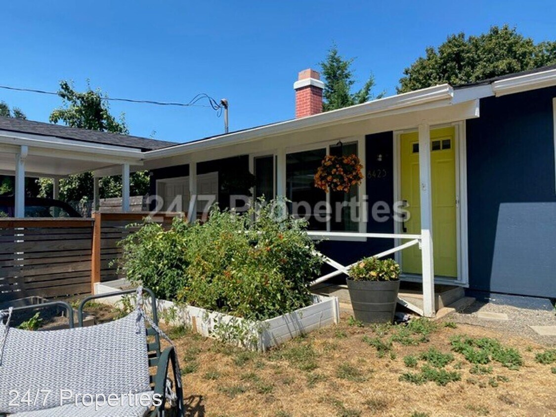 8425 SE Main St, Portland, OR 97216 - House Rental in Portland, OR ...