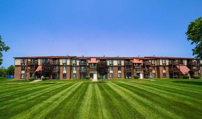 Apple Ridge Apartments - Walker, MI | Apartments.com