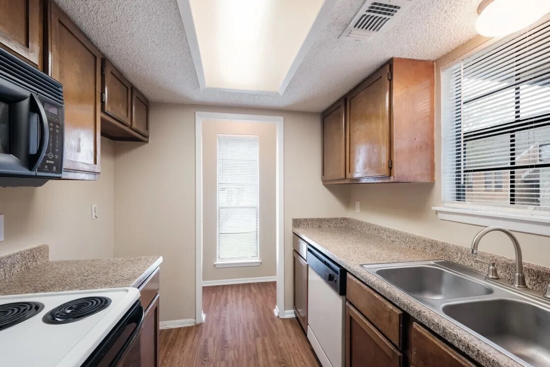 13031 Pk Xing Dr, San Antonio, TX 78217 - Room for Rent in San Antonio ...