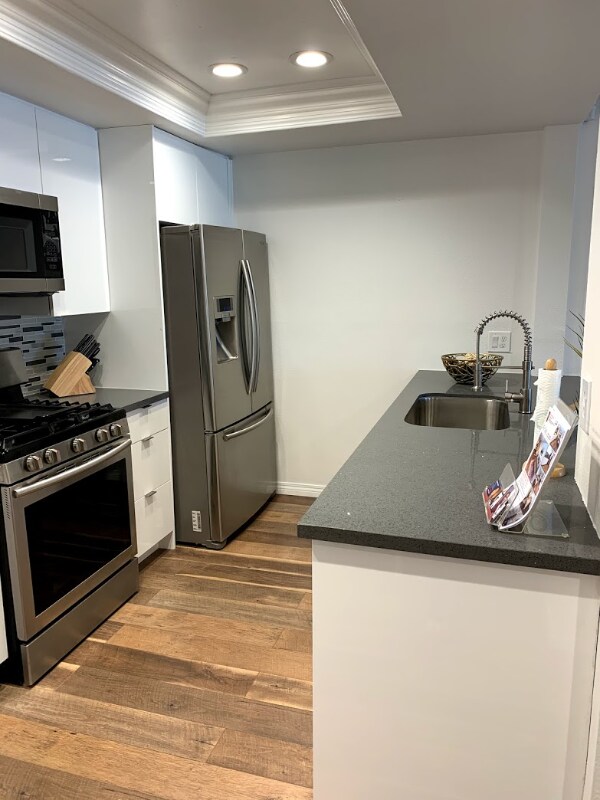 15233 Magnolia Blvd Unit 301, Los Angeles, CA 91403 | Apartments.com