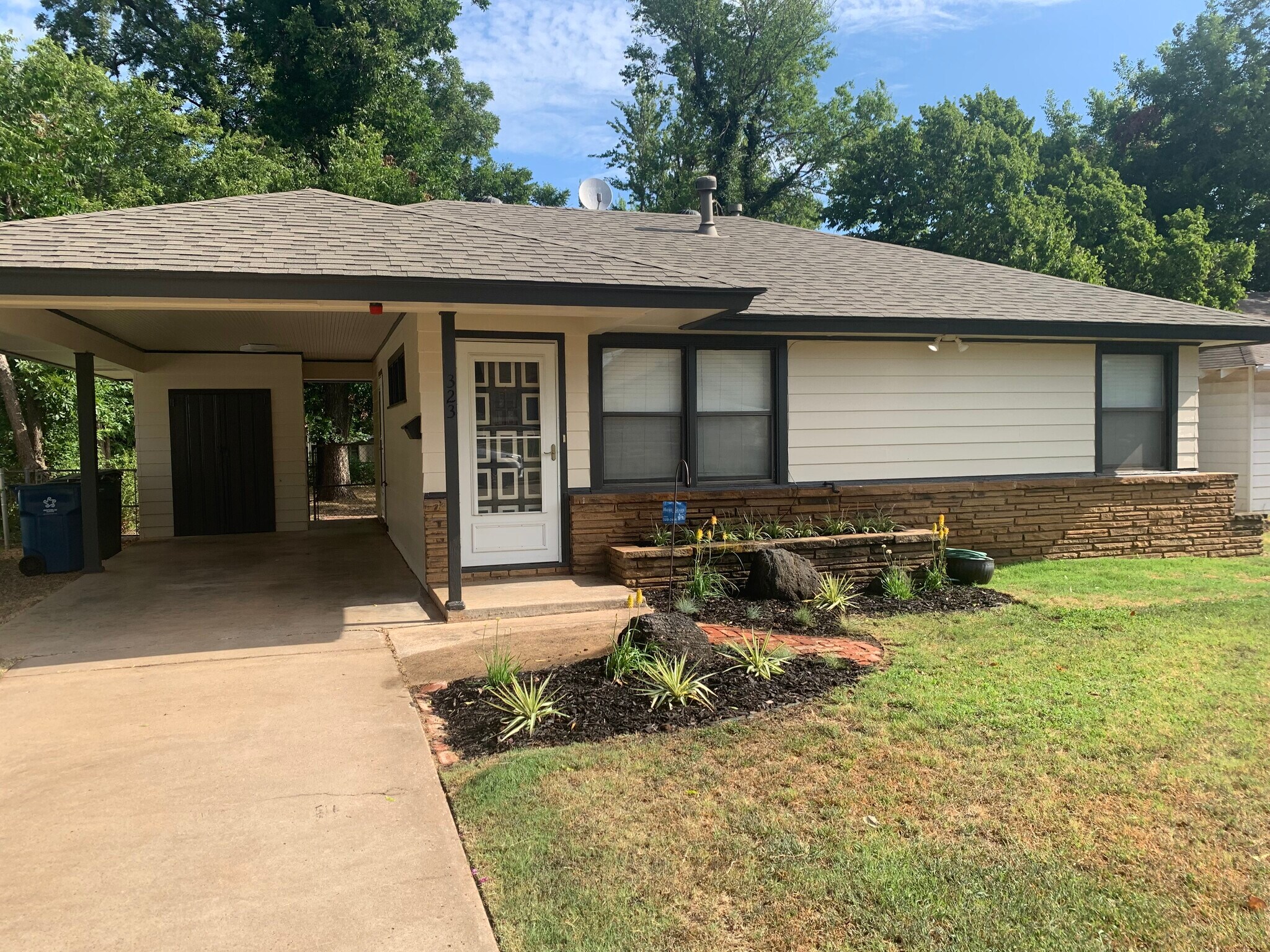 323 Wayne Ave, Edmond, OK 73034 - House Rental in Edmond, OK ...