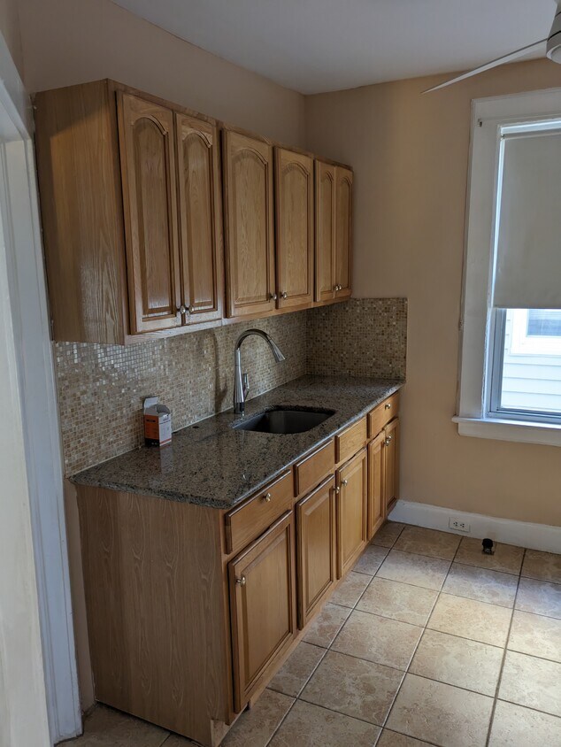 18 Weaver Ave Unit Two family, Bloomfield, NJ 07003 - 18 Weaver Ave ...