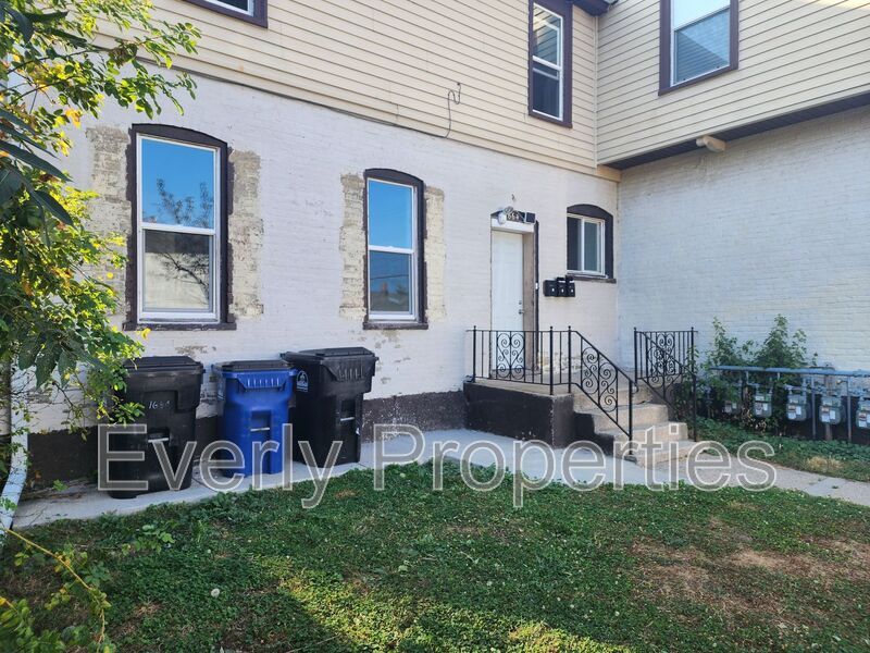 1664 N Wisconsin St Unit 1, Racine, WI 53402 - Condo for Rent in Racine ...