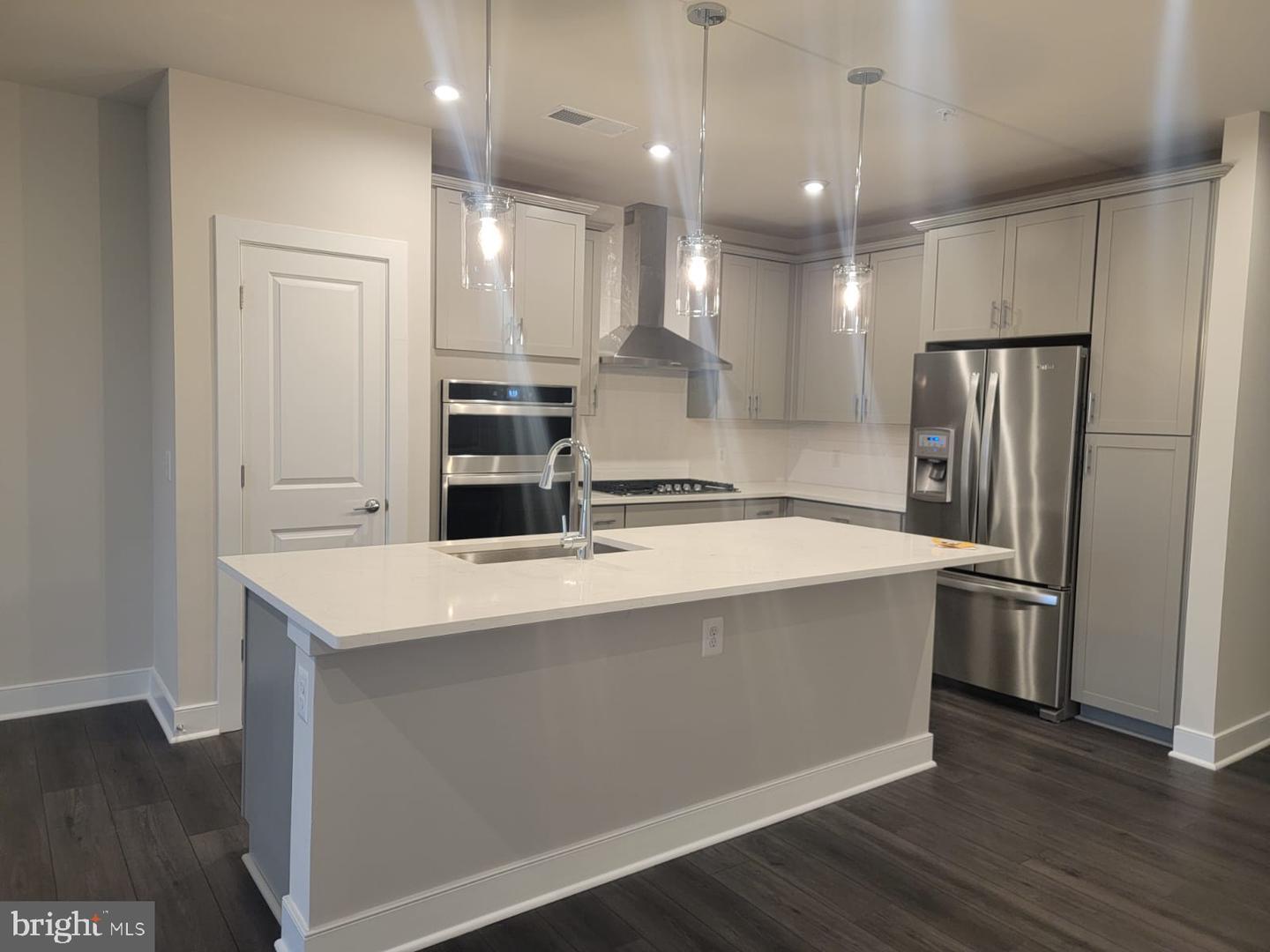 100 St Ives Pl Unit 304, Oxon Hill, MD 20745 - Room for Rent in Oxon ...
