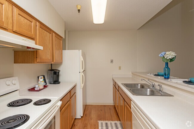 Stonehouse Square - Apartments in Minneapolis, MN | Apartments.com