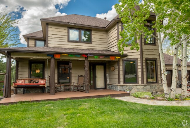 Phippsburg CO Condos for Rent