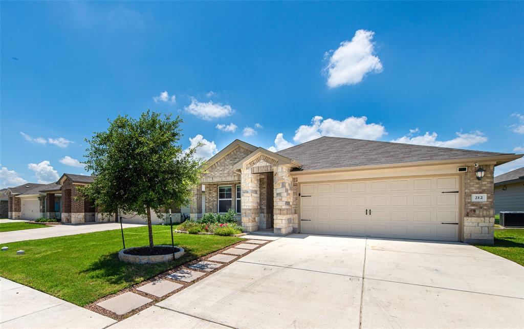 212 Creek Hollow Dr, Hutto, TX 78634 - House Rental in Hutto, TX ...