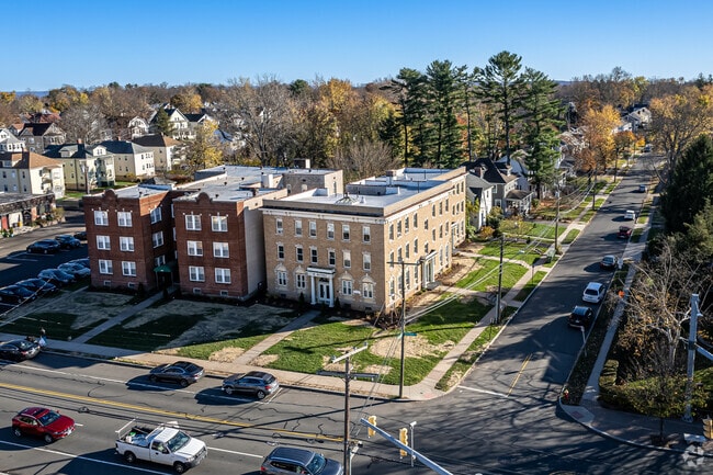 West Hartford Collection - Apartments in Hartford, CT | Apartments.com