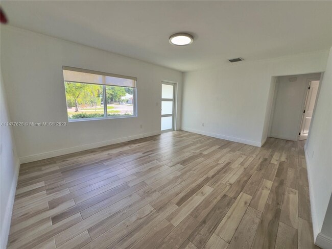 66 SW 32nd Court Rd, Miami, FL 33135 - House Rental in Miami, FL ...