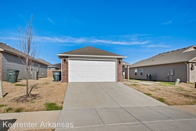 1004 E Starling St, Fayetteville, AR 72701 - House Rental in ...