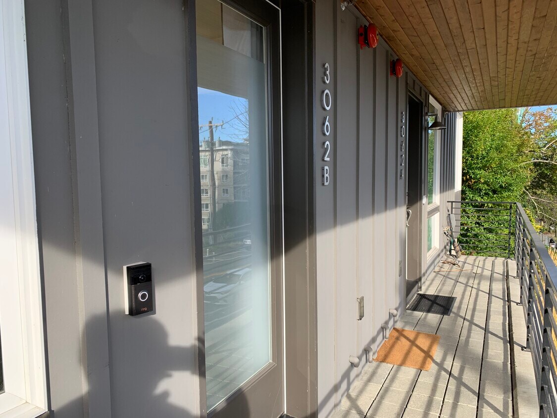 3062 SW Avalon Way, Seattle, WA 98126 - Townhome Rentals in Seattle WA ...