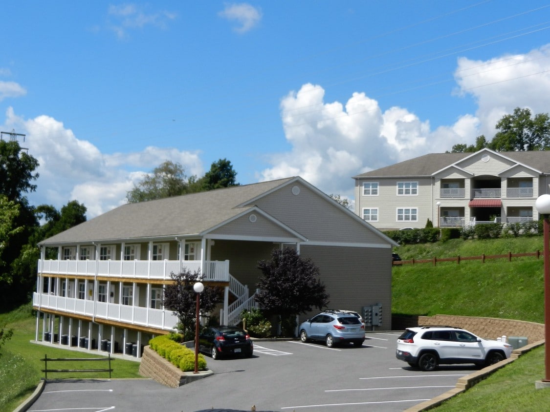 Windwood Place - 98 Windwood Dr Morgantown, WV 26505 | Apartments.com