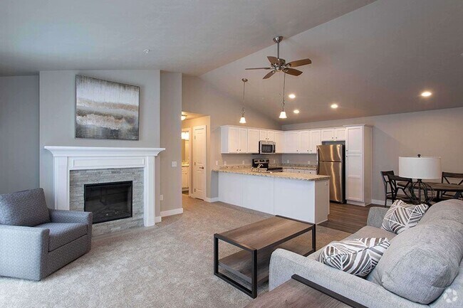 Apartments for Rent with a Walk-In Closet in Valmy WI