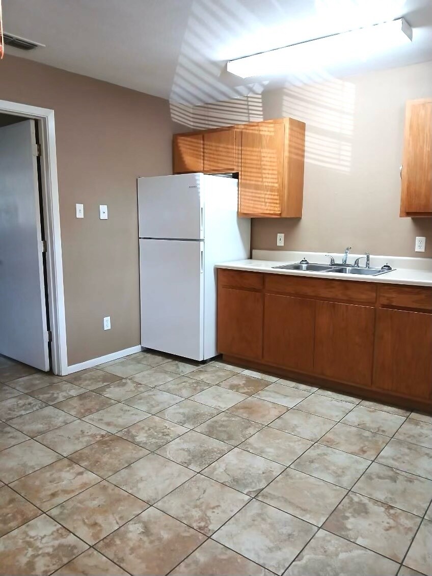 Trinity Apartments - 1431 W Hyman St Stephenville, TX 76401 ...