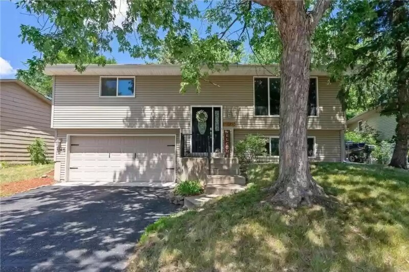 12415 Tamarack St NW, Minneapolis, MN 55448 | Apartments.com