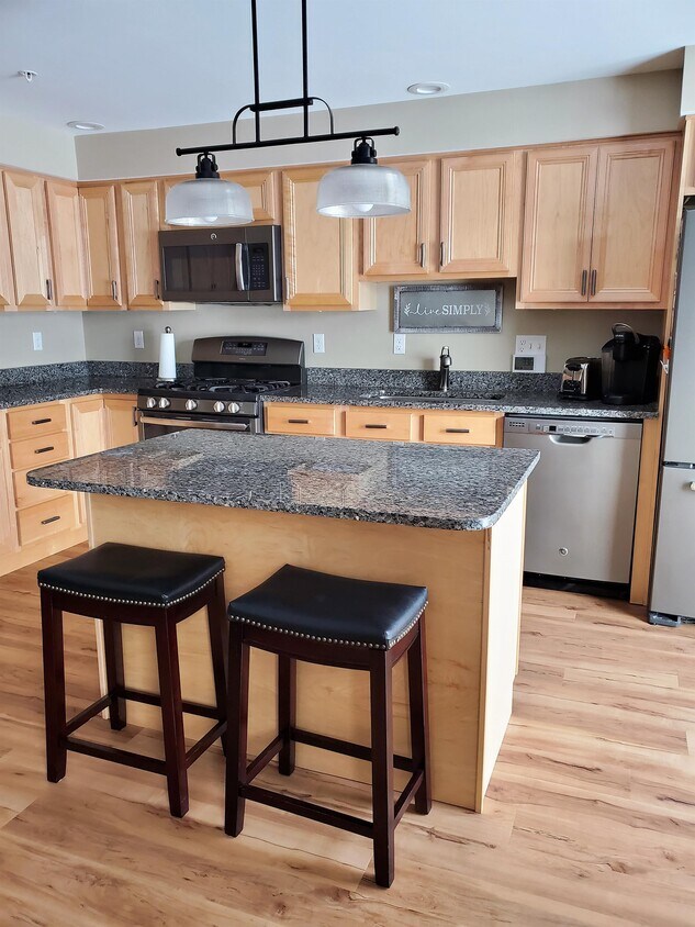 29 Dustin Homestead, Rochester, NH 03867 - Townhome Rentals in ...