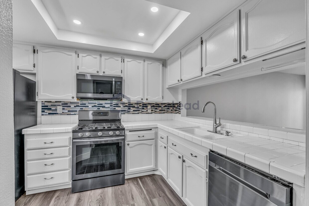 21040 Parthenia St Unit Apt 38, Canoga Park, CA 91304 - Condo for Rent ...