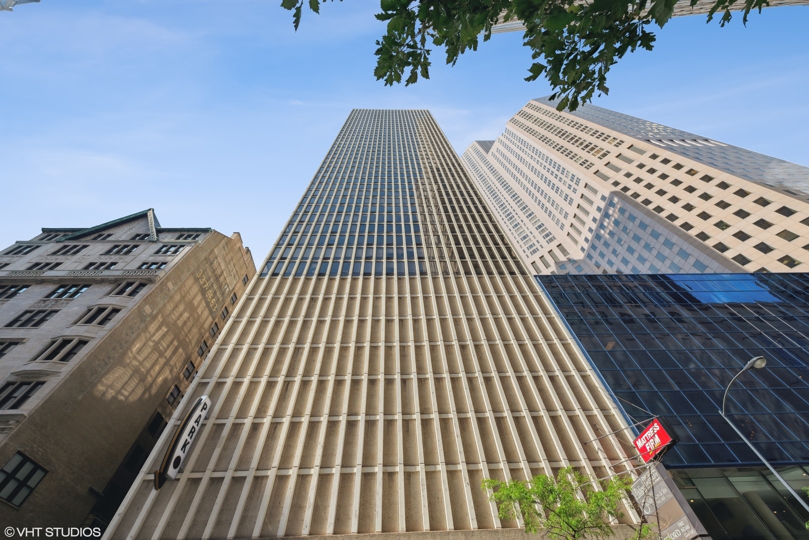 100 E Walton St Unit 41C, Chicago, IL 60611 - Condo for Rent in Chicago ...