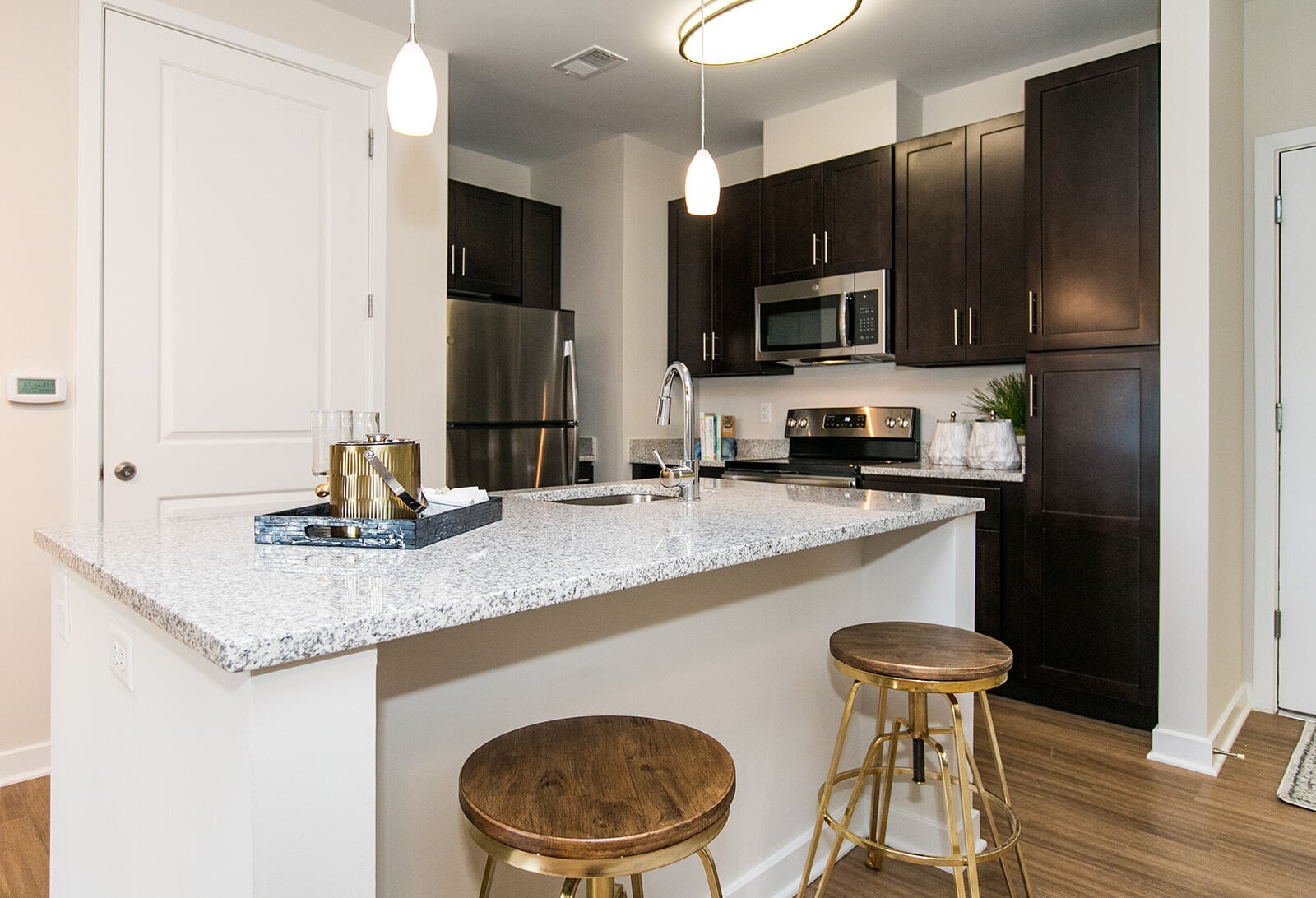 Verde at Howard Square East - 7600 Hearthside Way Elkridge, MD 21075 ...