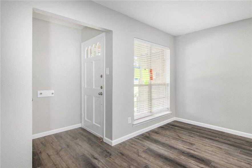 2808 Golfing Green Dr, Farmers Branch, TX 75234 | Apartments.com