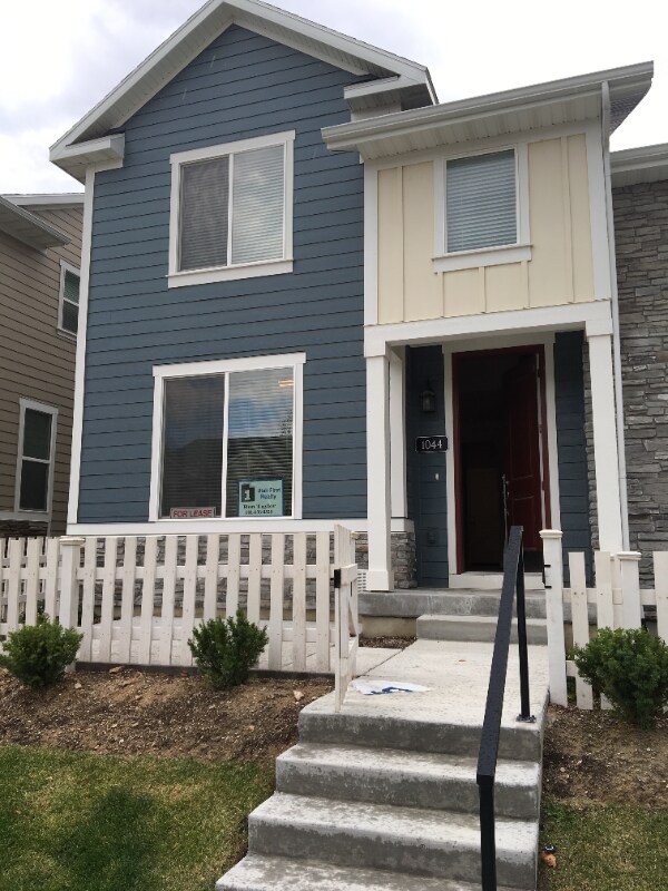 1054 W Narrows Ln, Bluffdale, UT 84065 | Apartments.com