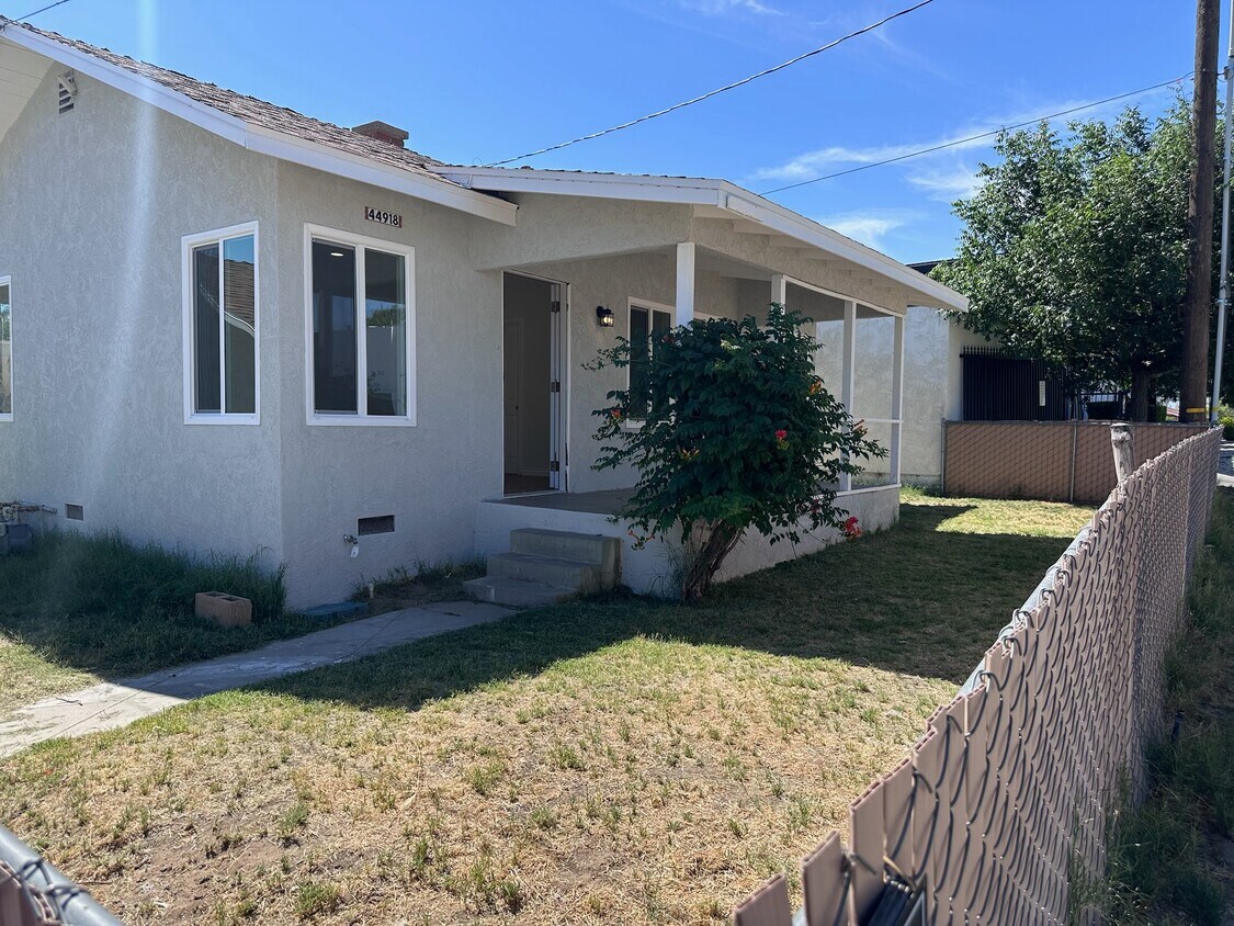 44918 Trevor Ave, Lancaster, CA 93534 - House Rental in Lancaster, CA ...