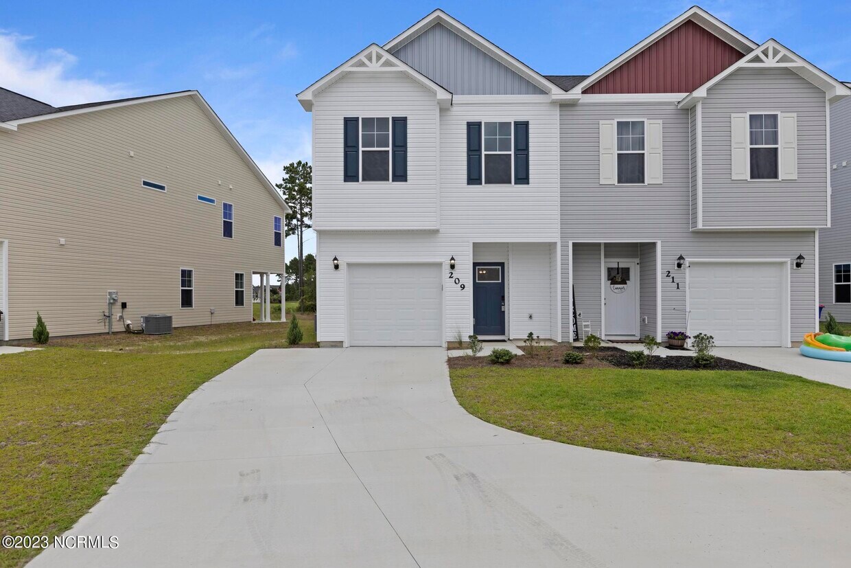 209 Shallowbag Bay Ln, Jacksonville, NC 28544 - Townhome Rentals in ...