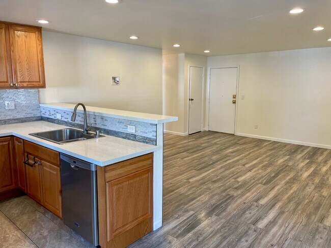 18530 Hatteras St Unit 237, Tarzana, CA 91356 - Condo for Rent in ...