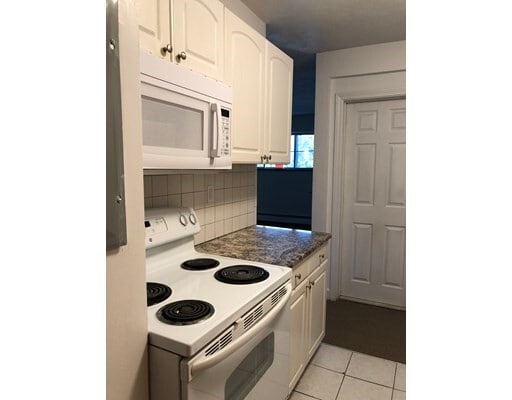 101 Walker St Unit A2, Newton, MA 02460 - Condo for Rent in Newton, MA ...
