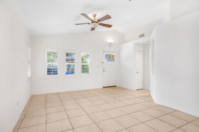 1044-1044 Kaikane St, Ewa Beach, HI 96706 - House Rental in Ewa Beach ...