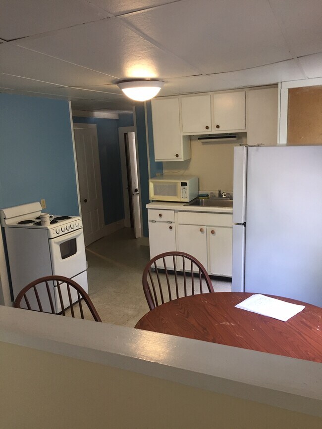 123 George St Unit #2, Keene, NH 03431 - 123 George St Keene, NH 03431 ...