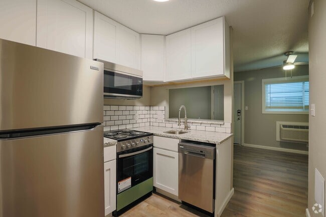 South Central Studio Student Apartments for Rent - Wichita, KS ...