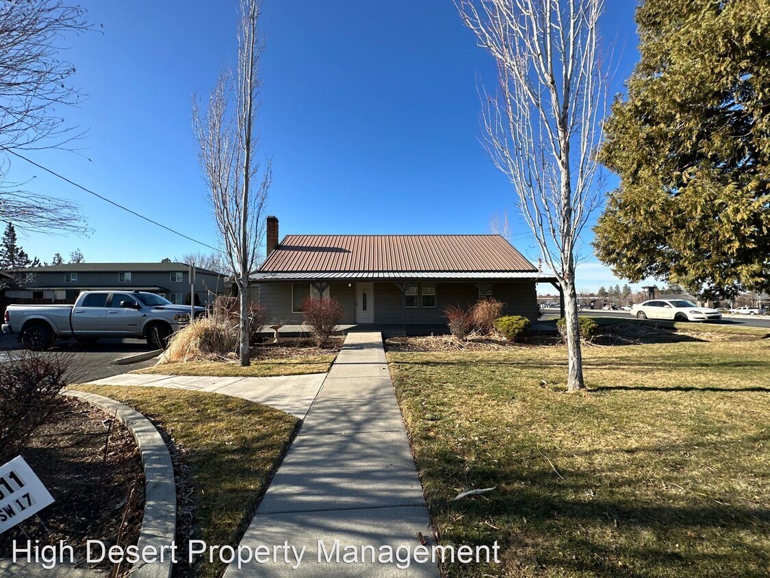 1011 SW 17th St, Redmond, OR 97756 - House Rental in Redmond, OR ...