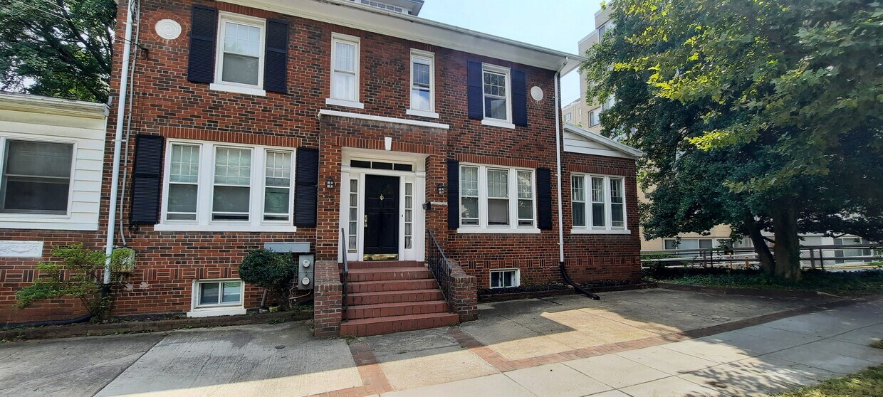 3728 Legation St NW, Washington, DC 20015 - House Rental in Washington ...