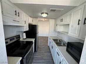 Spring Valley 2 Bedroom Apartments under $1,000 - Las Vegas, NV ...