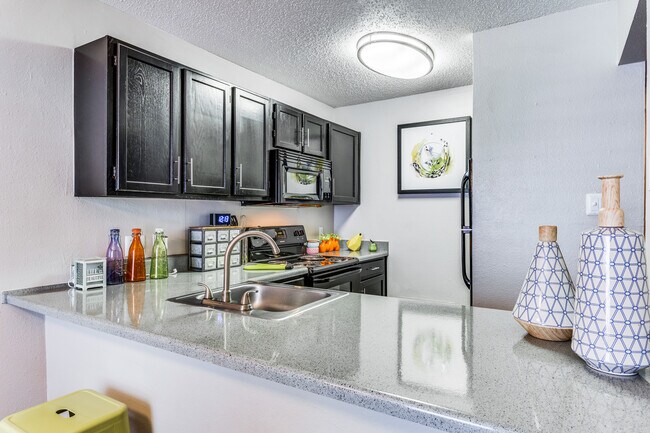 Balcones Club Apartments - Apartments in Austin, TX | Apartments.com