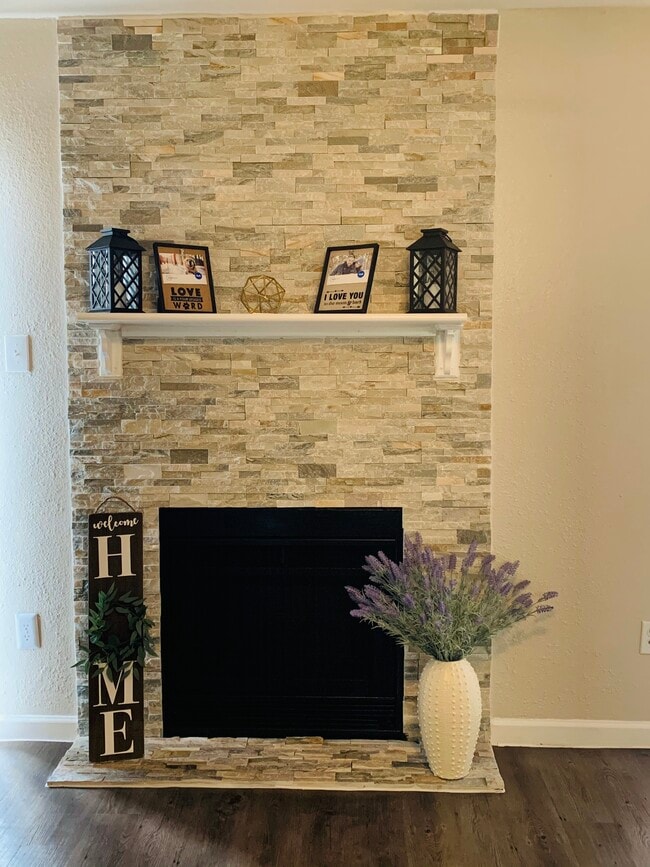 Crescent Place - Apartments in Houston, TX | Apartments.com