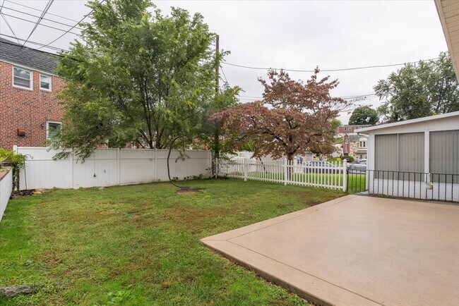 571 Livezey St, Philadelphia, PA 19128 - House Rental in Philadelphia ...