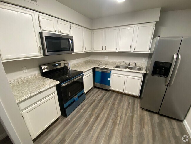 Timber Hills Garden Condominiums Apartments for Rent with a Swimming ...