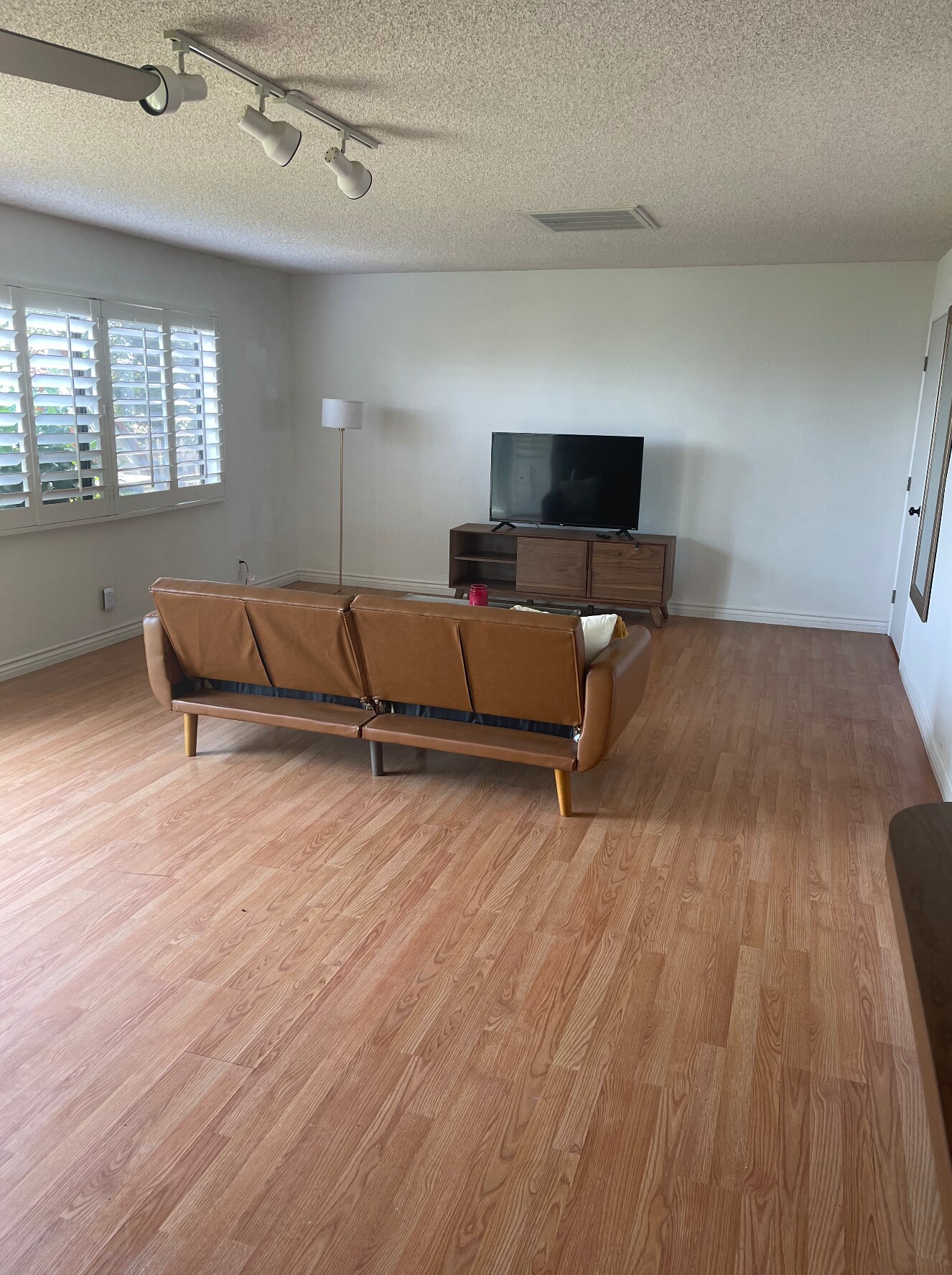 439 S Gibson Ct, Burbank, CA 91501 - House Rental in Burbank, CA ...